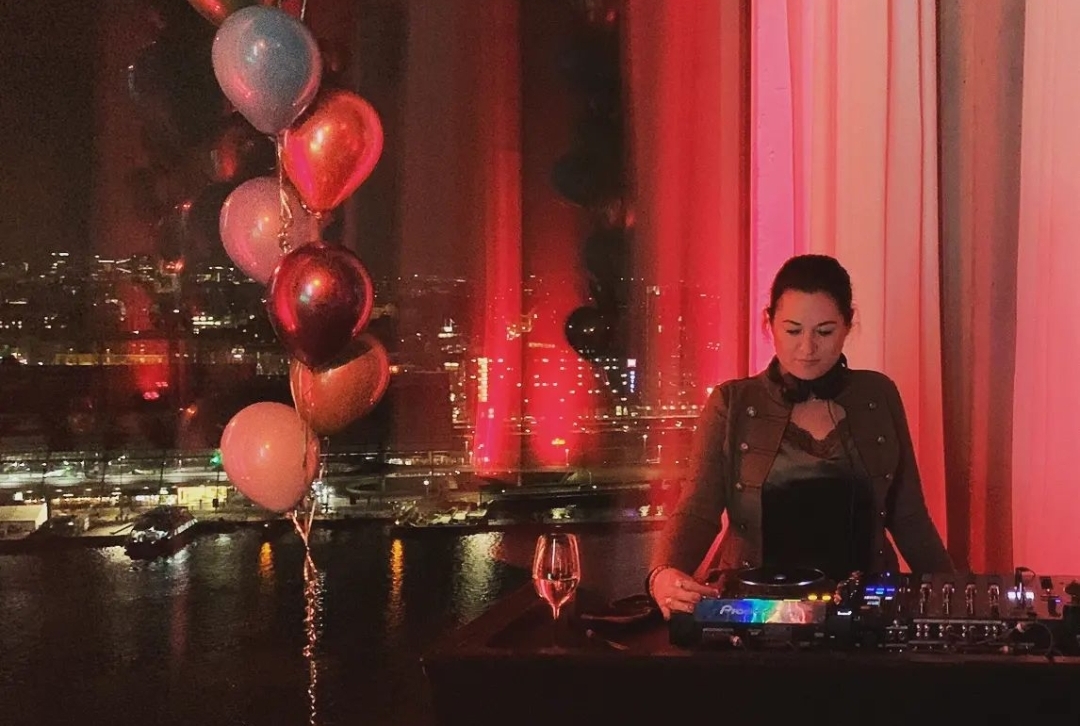 DJ Melanie - Beste Bands