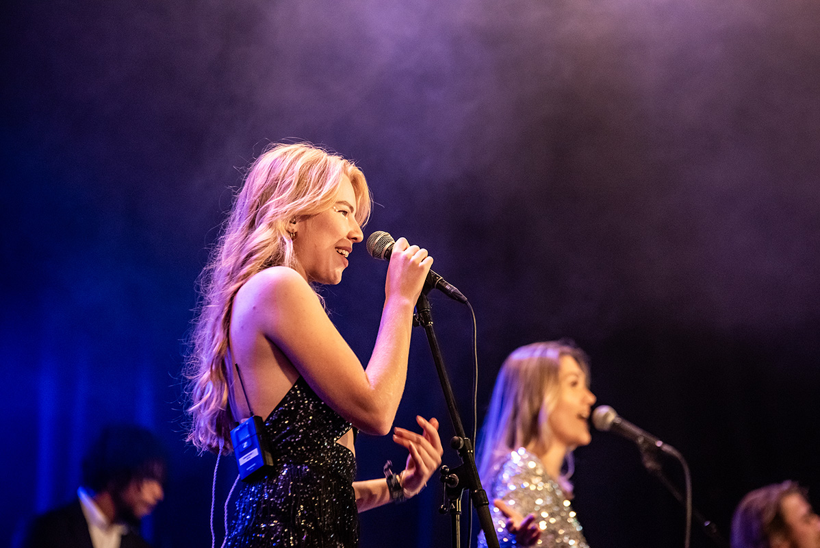 The Checkerboard - Bestebands